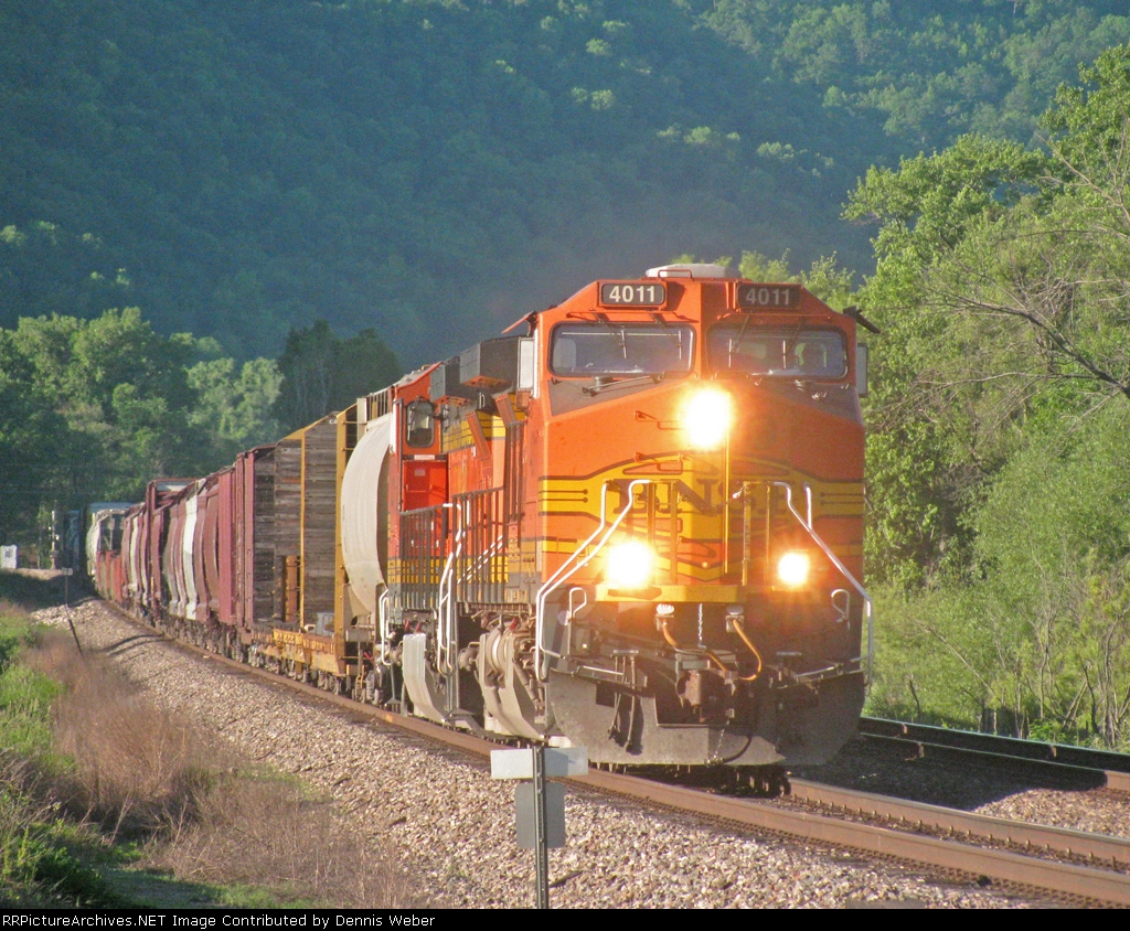BNSF 4011, BNSF's Aurora Sub.